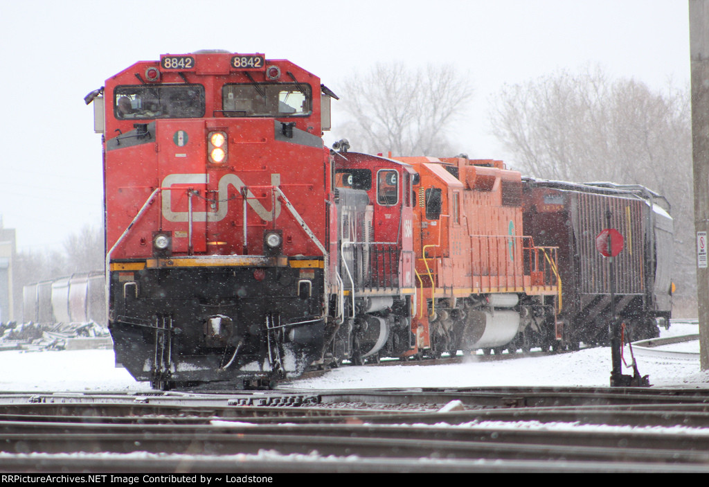 CN 8842